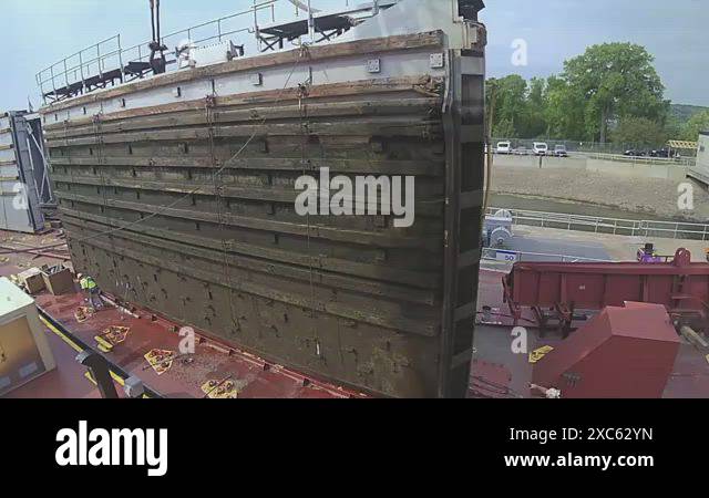 Upstream wall Stock Videos & Footage - HD and 4K Video Clips - Alamy