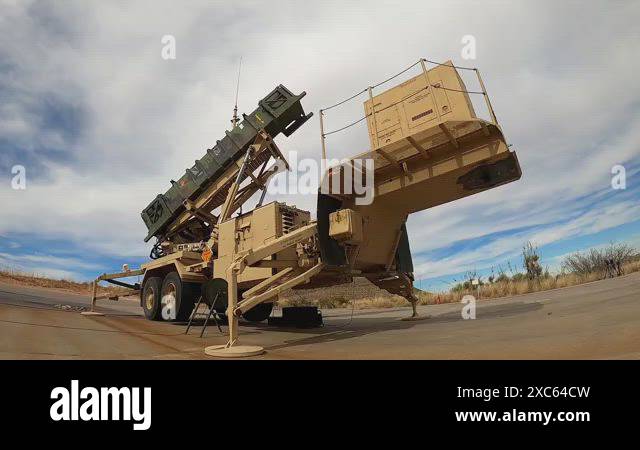 Raytheon radar Stock Videos & Footage - HD and 4K Video Clips - Alamy