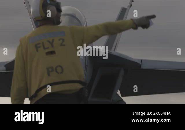 2022 USS Gerald R. Ford super carrier flight deck crew launches U.S ...