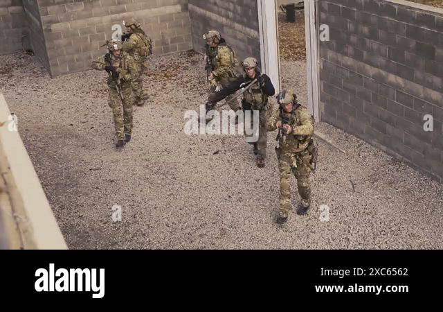 2019 U.S. Army Special Forces Group (Airborne) Green Berets conduct ...