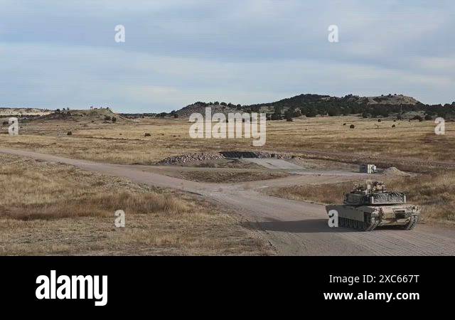 2021 U.S. Army soldiers fire the main gun of an M1A2 Abrams Tank during ...