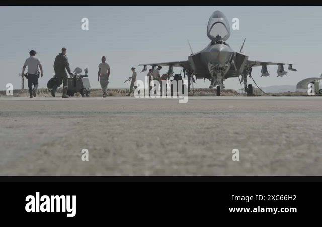 Edwards air force b Stock Videos & Footage - HD and 4K Video Clips - Alamy