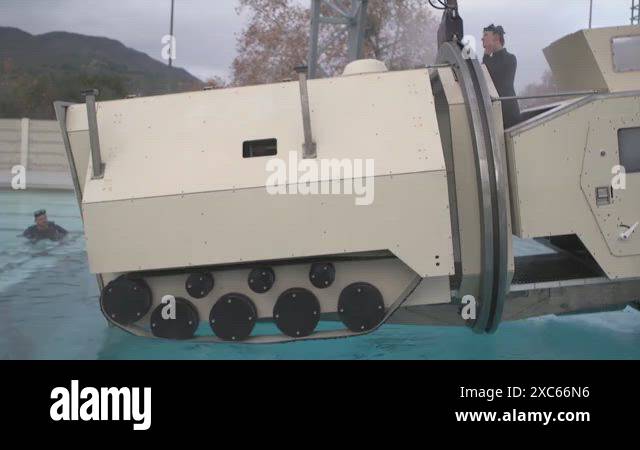 Amphibian pool Stock Videos & Footage - HD and 4K Video Clips - Alamy