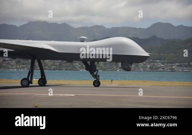 Military aircraft hi Stock Videos & Footage - HD and 4K Video Clips - Alamy