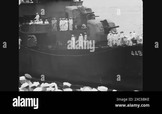JAPAN - 1945 - Japanese delegates come aboard the USS Missouri to sign ...