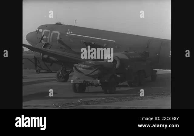 Us tank crew in ww2 Stock Videos & Footage - HD and 4K Video Clips - Alamy