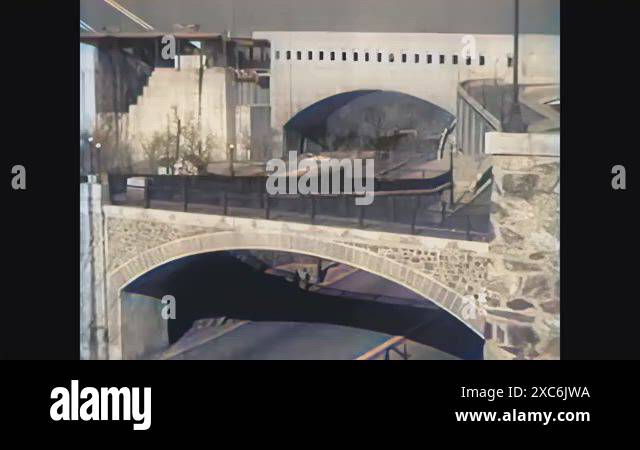 NEW YORK CITY - 1937 - The George Washington Bridge spans the Hudson ...
