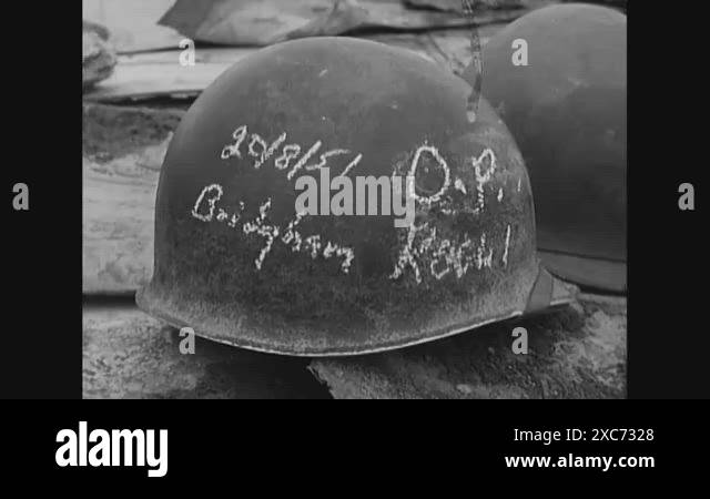 1951 - A US Army artillery forward observer looks through high-powered ...