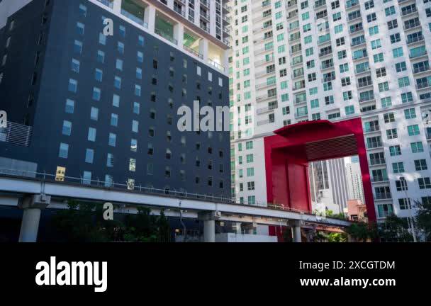 Elevated people mover Stock Videos & Footage - HD and 4K Video Clips ...