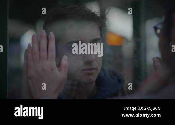 Farewell of Two Sad People Parting Leave-taking at Train Station Stock ...