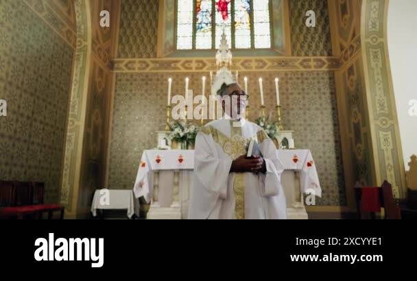Priest sermon congregation Stock Videos & Footage - HD and 4K Video ...