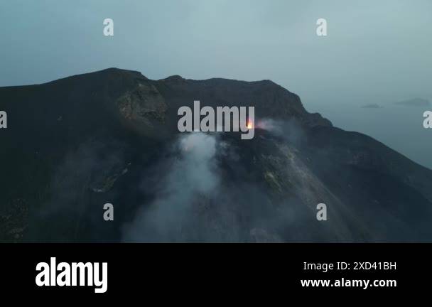 Geyser plume Stock Videos & Footage - HD and 4K Video Clips - Alamy