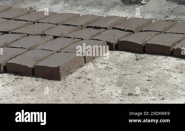 Mudbricks Stock Videos & Footage - HD and 4K Video Clips - Alamy