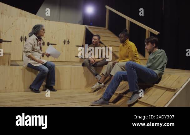 Drama on stage Stock Videos & Footage - HD and 4K Video Clips - Alamy