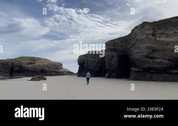 Calm tide on beach Stock Videos & Footage - HD and 4K Video Clips - Alamy