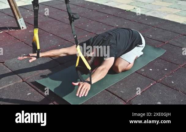 Trx suspension trainer Stock Videos & Footage - HD and 4K Video Clips ...