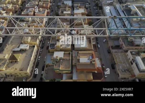 Unmanned crane Stock Videos & Footage - HD and 4K Video Clips - Alamy