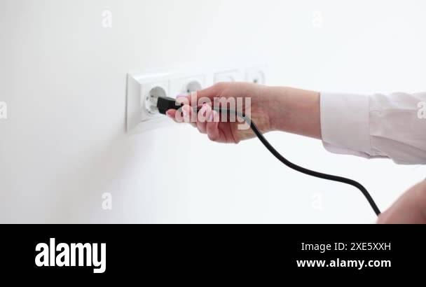 Wrong wire Stock Videos & Footage - HD and 4K Video Clips - Alamy