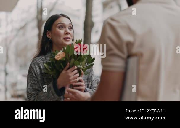 Handover gift Stock Videos & Footage - HD and 4K Video Clips - Alamy