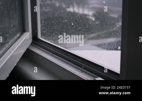 Atmospheric blurring Stock Videos & Footage - HD and 4K Video Clips - Alamy