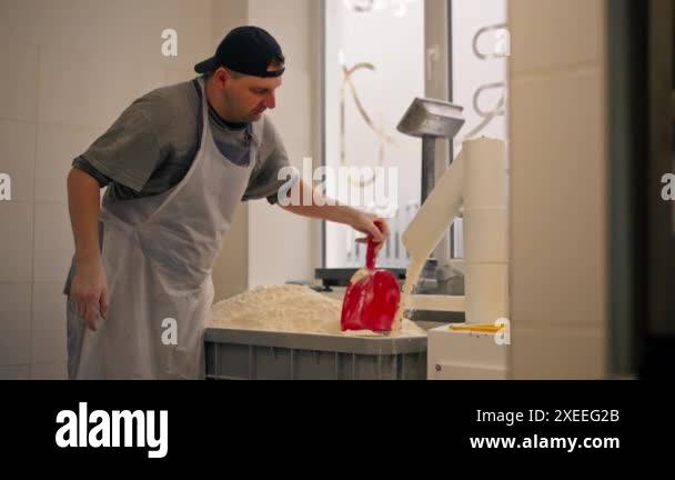 Baker outline Stock Videos & Footage - HD and 4K Video Clips - Alamy