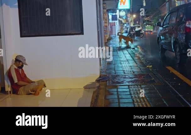 Sleep sleeping asia asian street urban Stock Videos & Footage - HD and ...