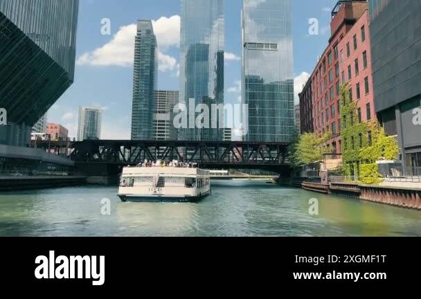 Boat city tour Stock Videos & Footage - HD and 4K Video Clips - Alamy