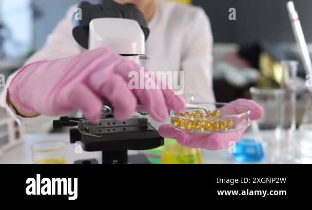 Scientist examines properties and benefits of omega-3 fatty acids using ...