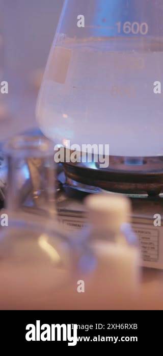 Beaker liquid gas Stock Videos & Footage - HD and 4K Video Clips - Alamy