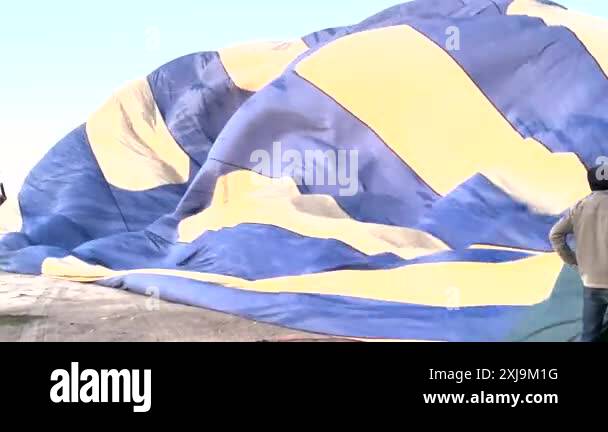 Dawn paint Stock Videos & Footage - HD and 4K Video Clips - Alamy