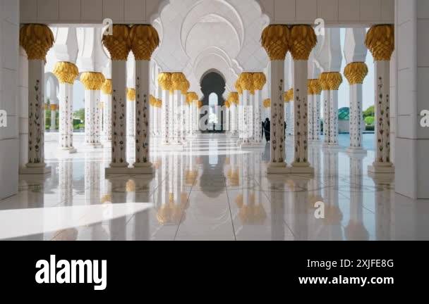 Column symmetry Stock Videos & Footage - HD and 4K Video Clips - Alamy