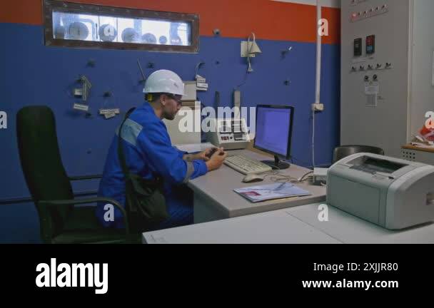 Group construction worker sitting Stock Videos & Footage - HD and 4K ...
