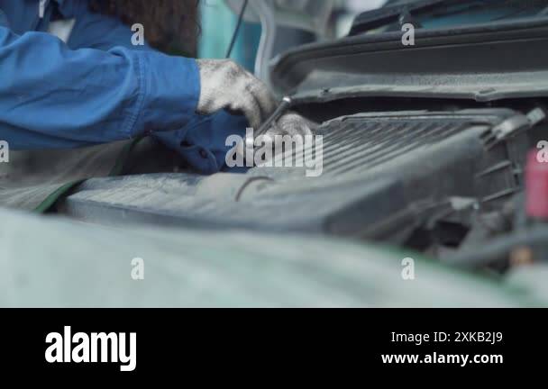 Fix socket Stock Videos & Footage - HD and 4K Video Clips - Alamy