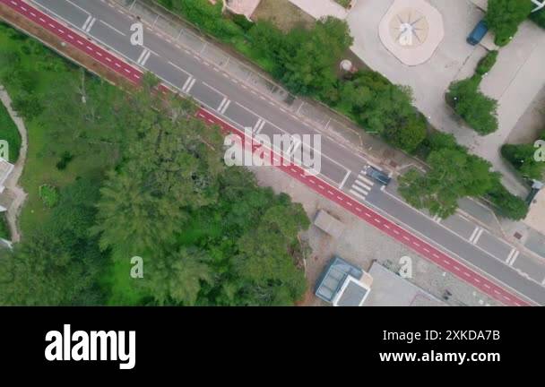 Intersecting pathway Stock Videos & Footage - HD and 4K Video Clips - Alamy