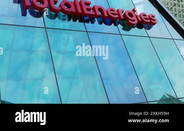 Totalenergies tower Stock Videos & Footage - HD and 4K Video Clips - Alamy
