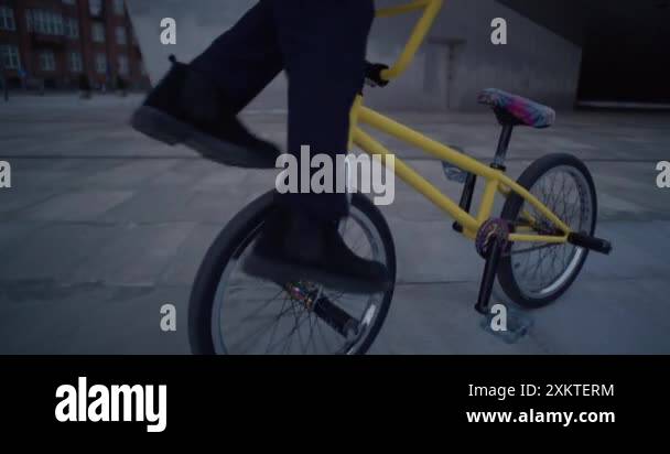 Gravity stunts Stock Videos & Footage - HD and 4K Video Clips - Alamy