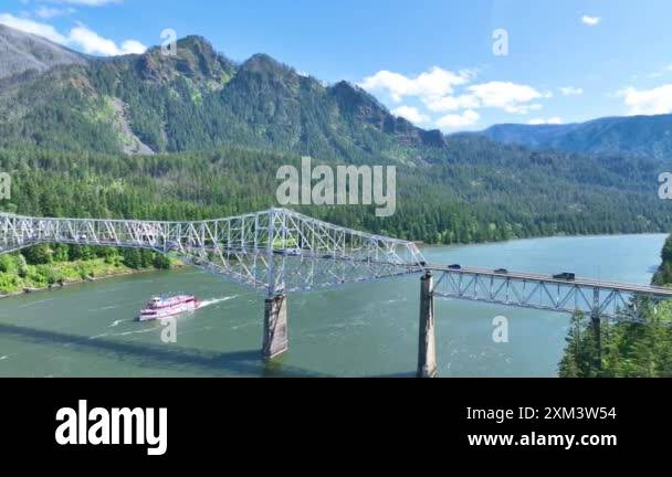 Aerial view of the Bridge of the Gods in Cascade Locks, Washington. The ...