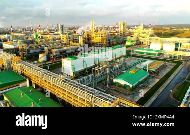 Operational power plant Stock Videos & Footage - HD and 4K Video Clips ...