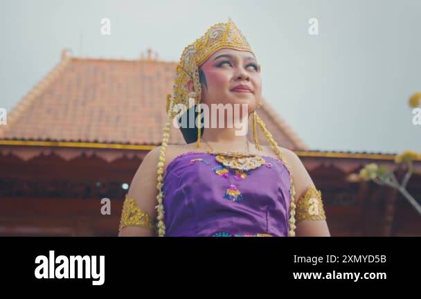 Traditional balinese jewelry Stock Videos & Footage - HD and 4K Video ...