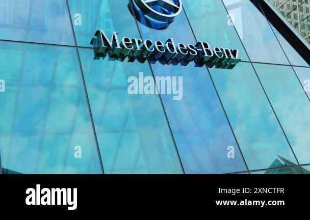 Mercedes benz sign mercedes world Stock Videos & Footage - HD and 4K ...