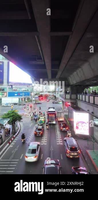Asoke bts station Stock Videos & Footage - HD and 4K Video Clips - Alamy