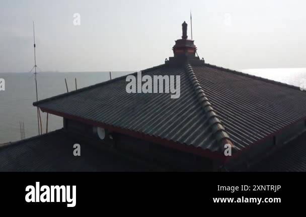 Green tiled building Stock Videos & Footage - HD and 4K Video Clips - Alamy