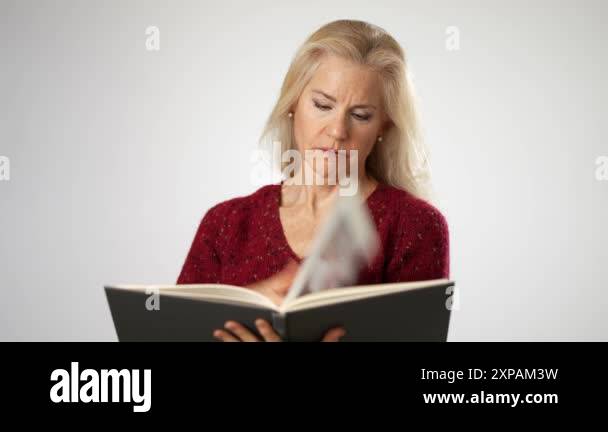 Lady model 50's Stock Videos & Footage - HD and 4K Video Clips - Alamy
