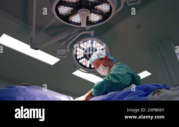 Surgeon operating room hospital Stock Videos & Footage - HD and 4K ...