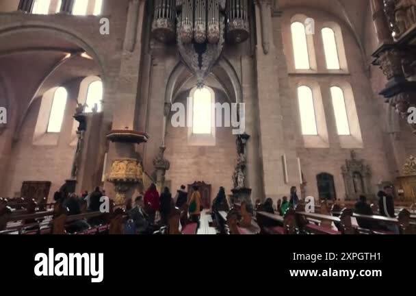 Attending a service Stock Videos & Footage - HD and 4K Video Clips - Alamy