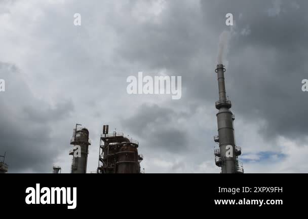 Part refinery flare stack Stock Videos & Footage - HD and 4K Video ...