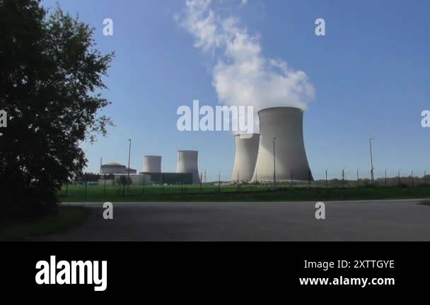 Pressurized water nuclear power plant Stock Videos & Footage - HD and ...