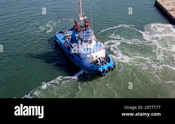 Tugboat support Stock Videos & Footage - HD and 4K Video Clips - Alamy