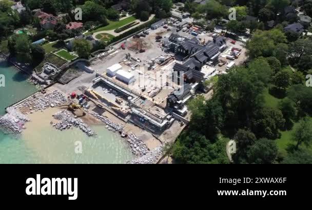 Phoenix Suns co-owner Justin Ishbia builds a 68,000 square foot home ...