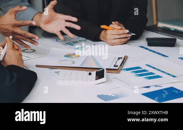 business people working together in modern office, teamwork concept ...